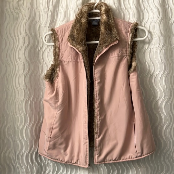 Koret | Jackets & Coats | Koret Faux Fur Lined Zip Up Vest Large ...